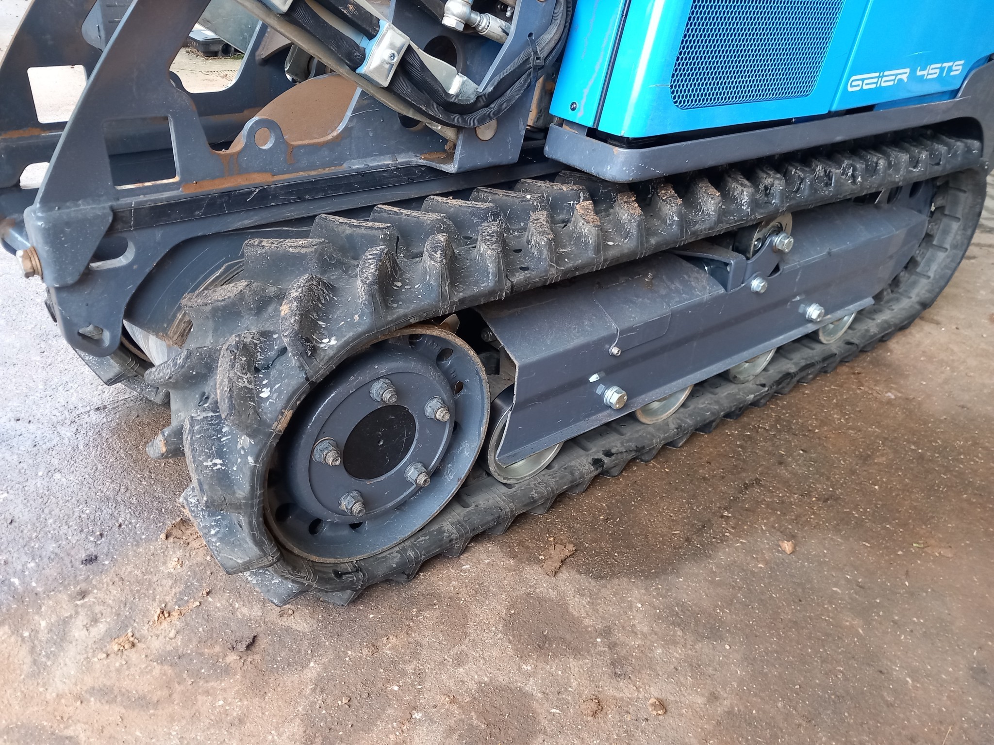 Au domaine Bouchard, le choix réfléchi d'un chenillard - Agribourgogne ...