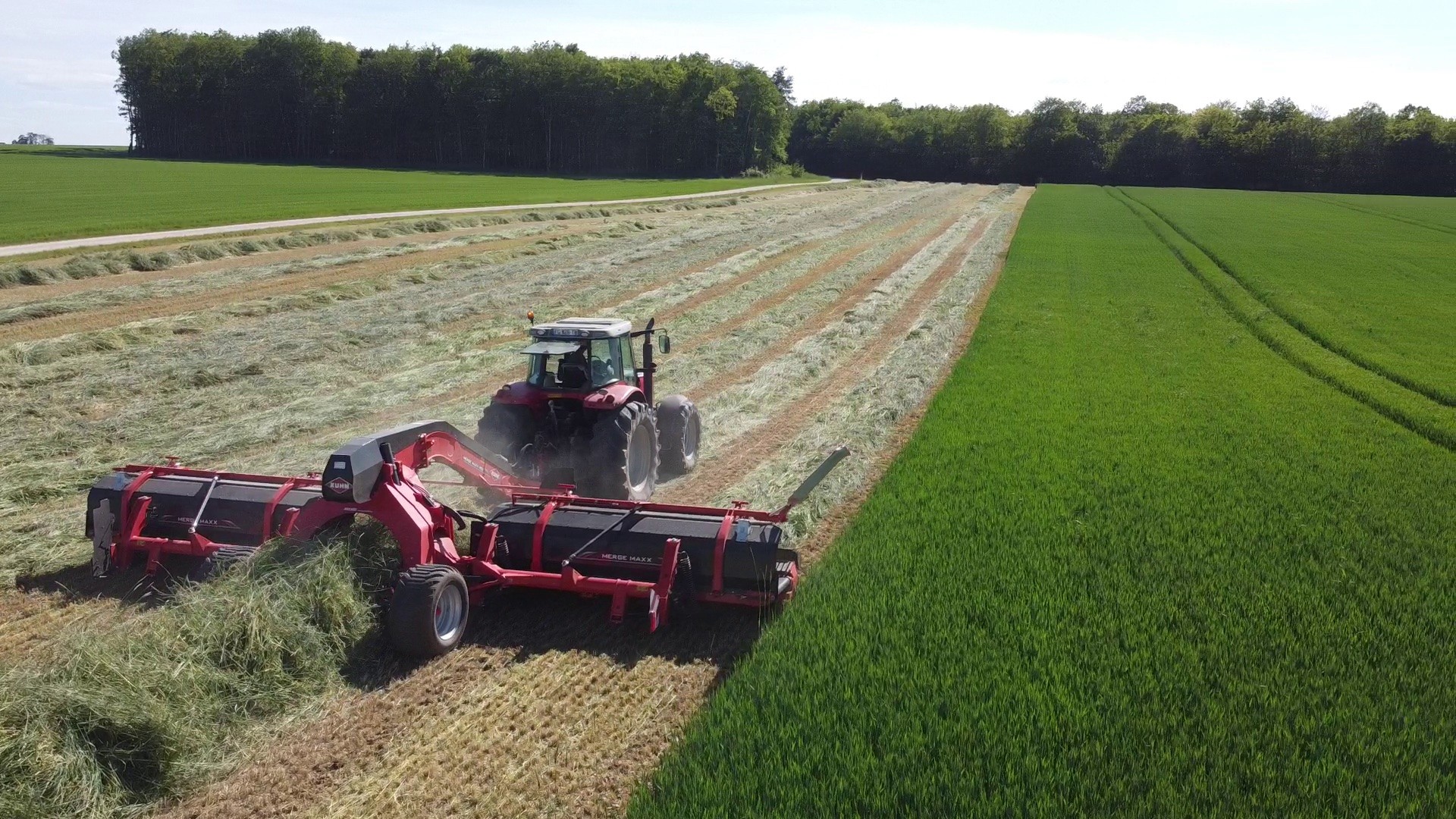 Préserver la qualité de l'herbe, de la fauche au silo Articles ...
